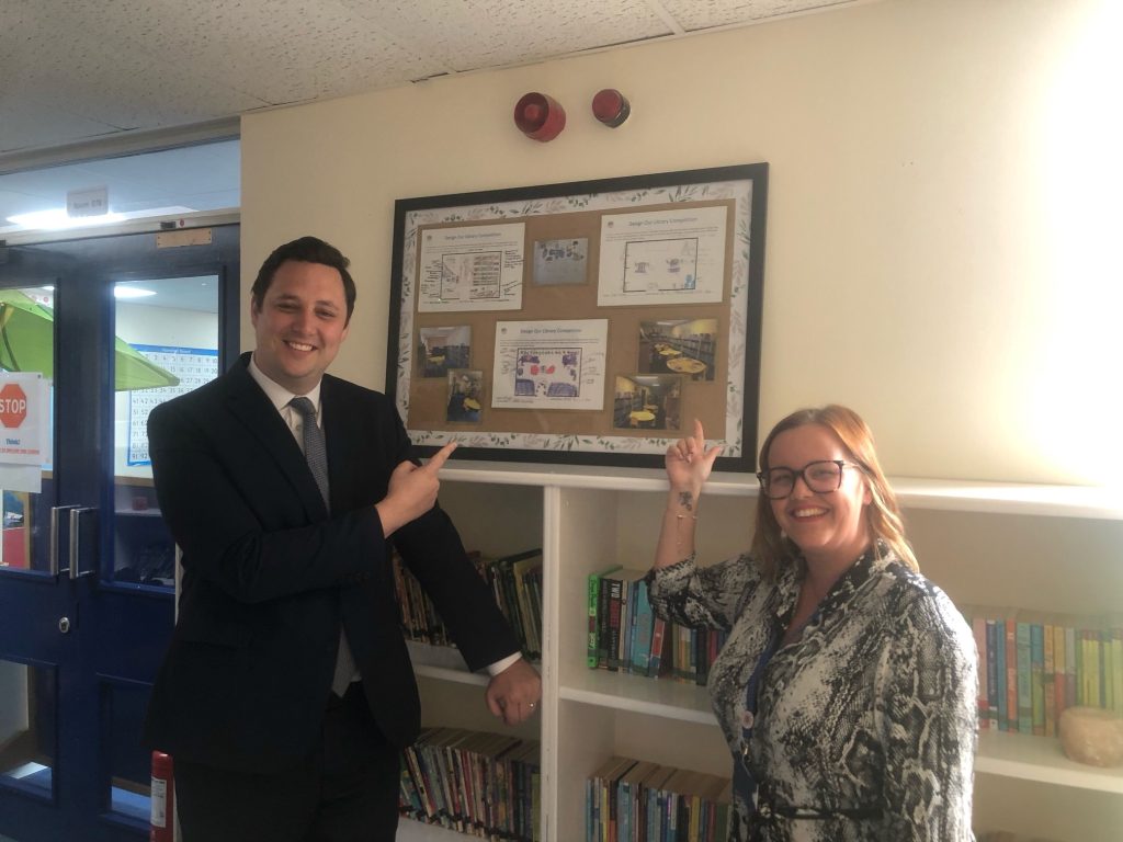 Tees Valley Mayor impressed with new-look school library - Sunnyside ...